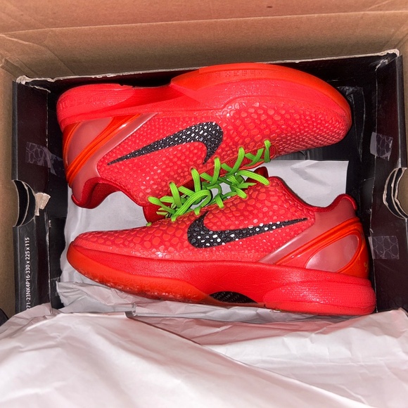 Nike | Shoes | Kobe Reverse Grinches | Poshmark